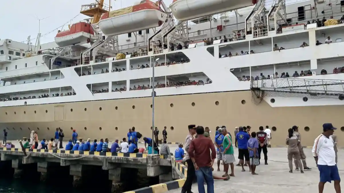 Jadwal KM DOROLONDA 19 Februari - 4 Maret 2025: Rute Pantoloan ...