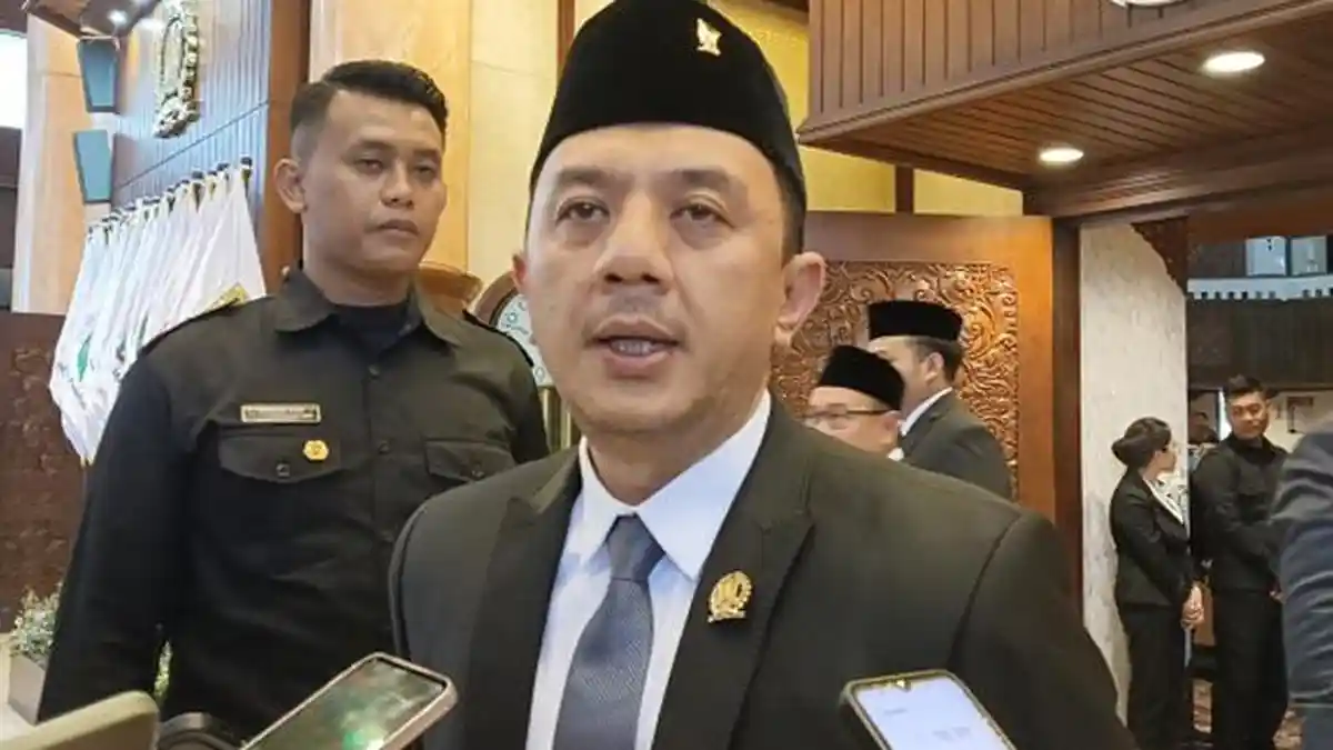 Risma-Gus Hans Tak Ambil Jatah Kampanye Akbar, PDIP Jatim: Langsung ...