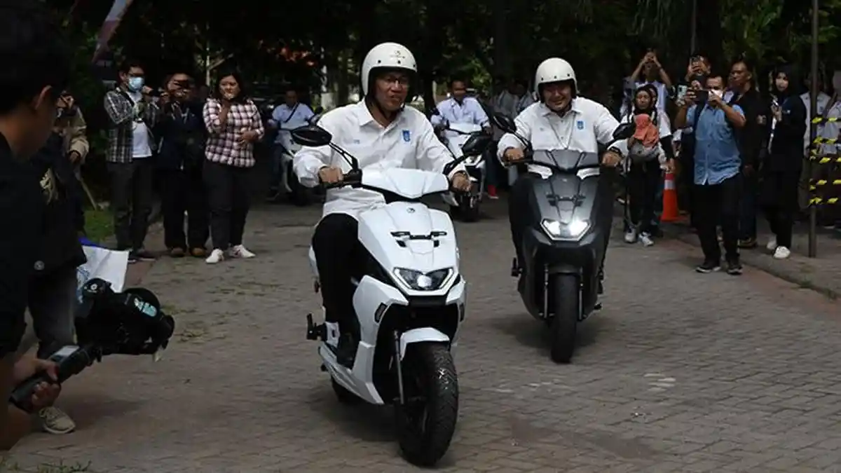 Harga Sepeda Motor Listrik EVITS Buatan Terbaru ITS dan Kelebihannya ...