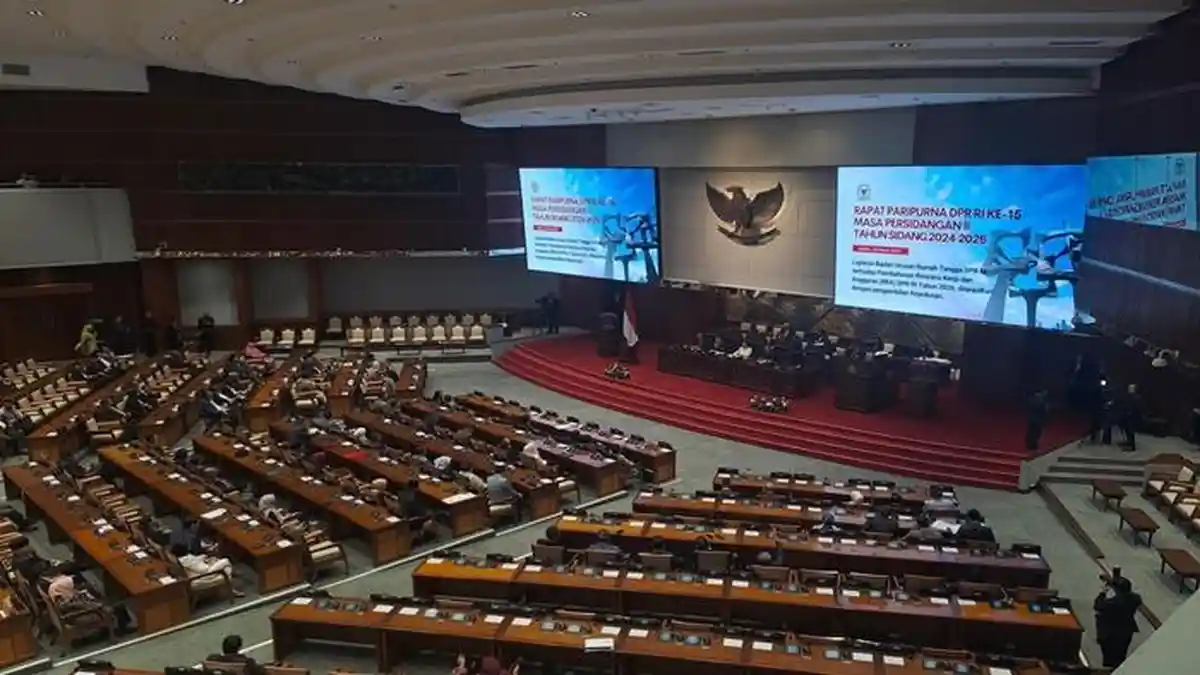 Breaking News: RUU TNI Resmi Disahkan Jadi Undang-undang, Berikut Poin ...