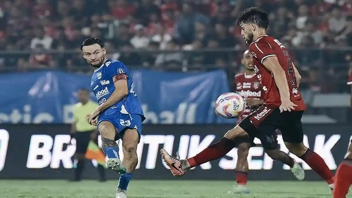 Persib Juara Liga 1 2025 Paruh Musim! Maung Bandung Menuju Rekor ...