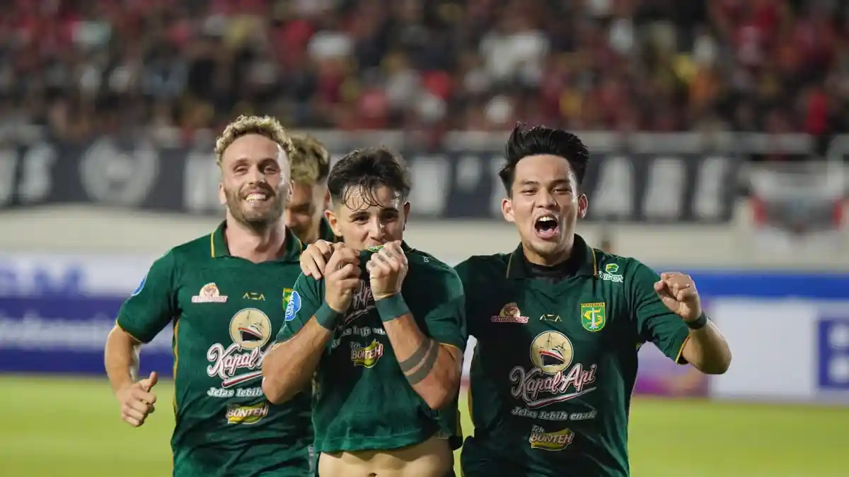 SUSUNAN Pemain Persebaya vs Arema: Tim Tamu Turunkan Dua Striker ...