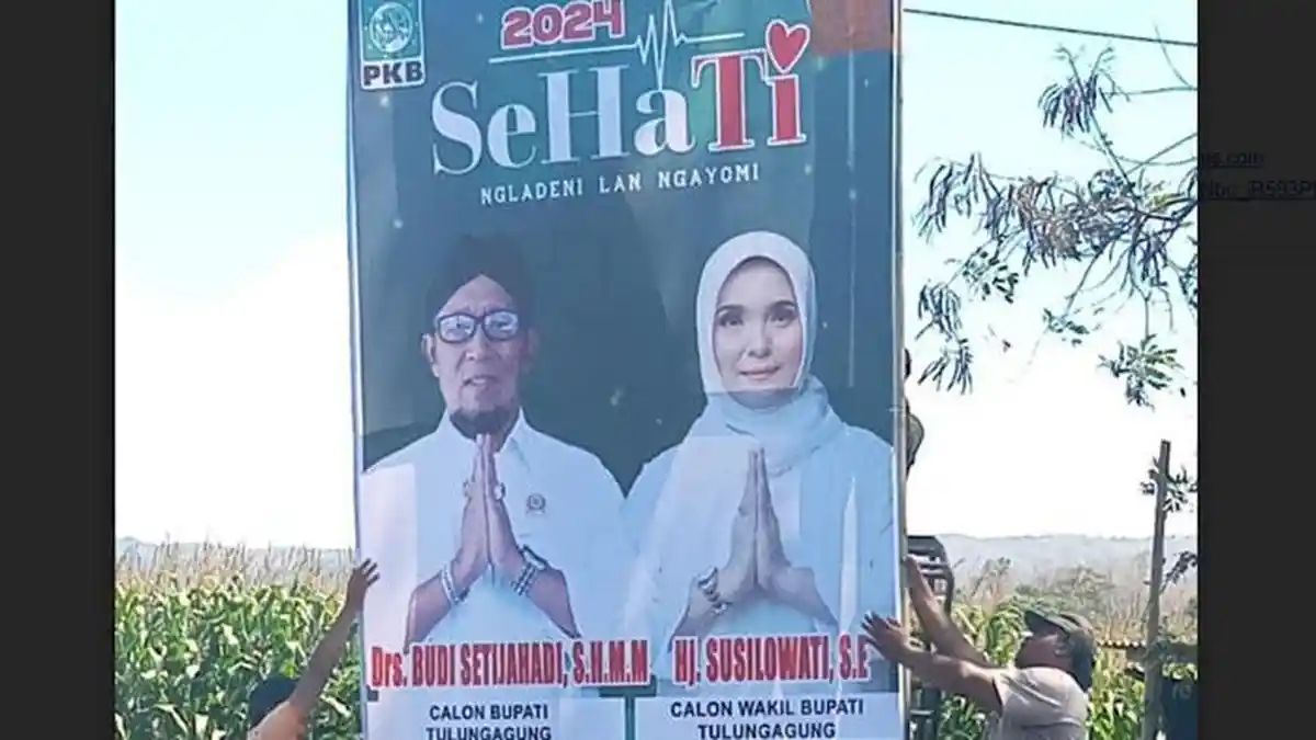 Baliho Paslon Budi-Susi Berlogo Pemkab Tulungagung, PKB Menduga Bukan ...