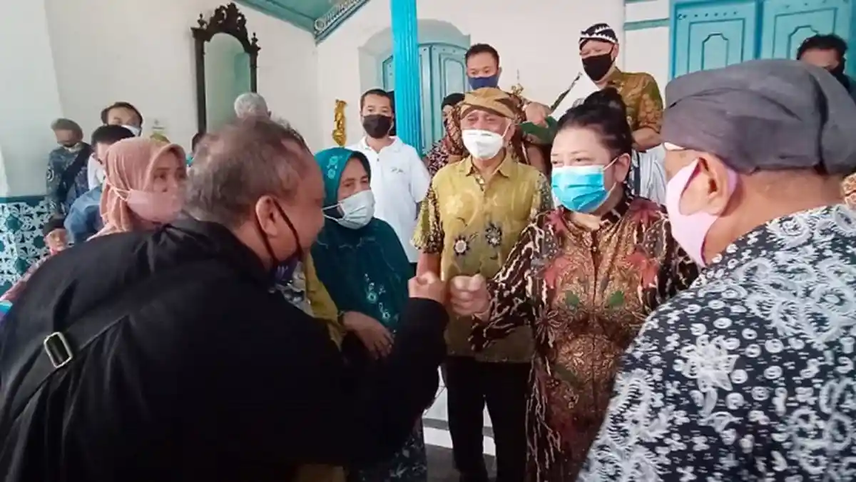 Lawan Kubu Raja Hangabehi, Ketua LDA Gusti Moeng Serukan Akhiri Konflik ...