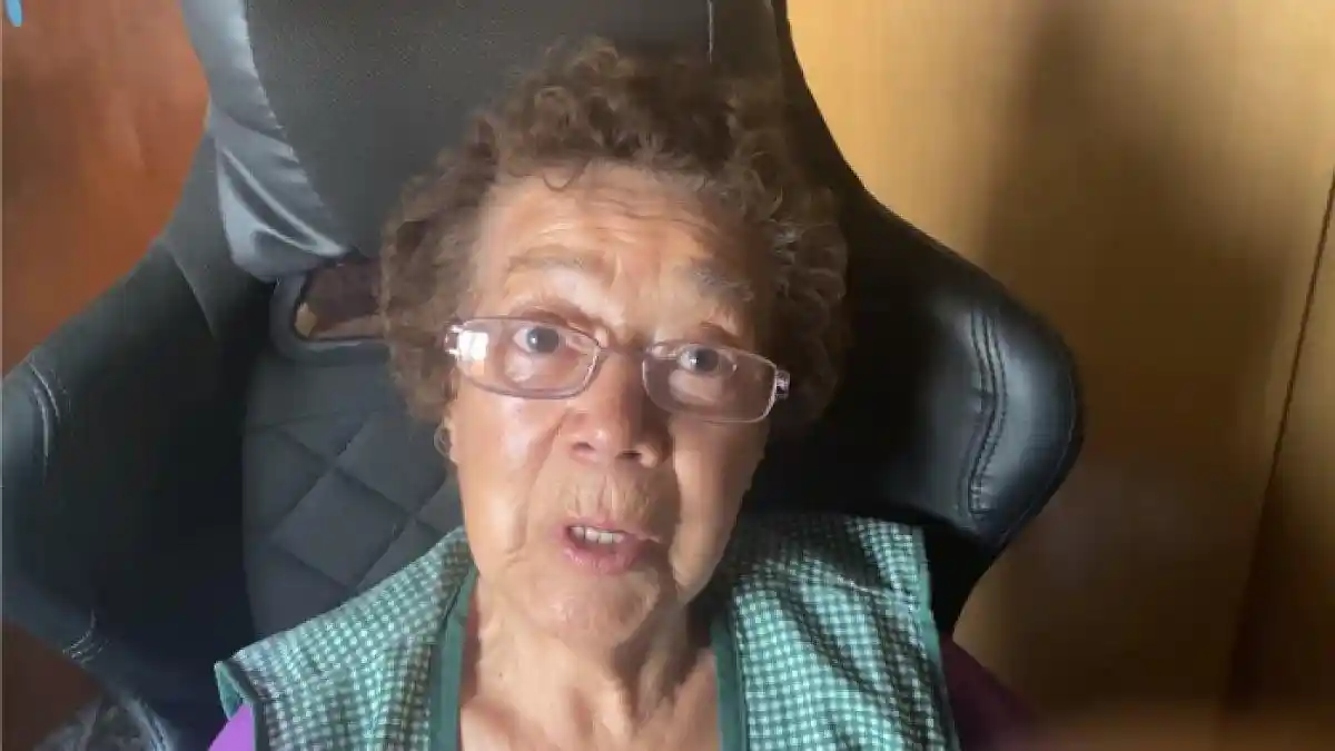 Sosok Mami Nena, Nenek 81 Tahun yang Jadi Gamer Free Fire usai ...