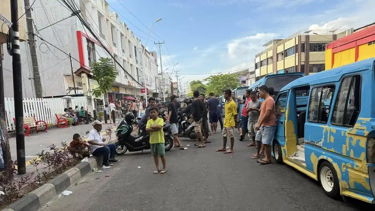 Sosok Pheyy Korban Penikaman di Depan Jumbo Pasar Swalayan Manado ...