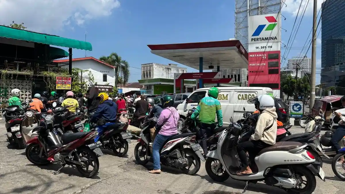 KONDISI SPBU di Medan Setelah Sempat Mengular, Berangsur Membaik ...