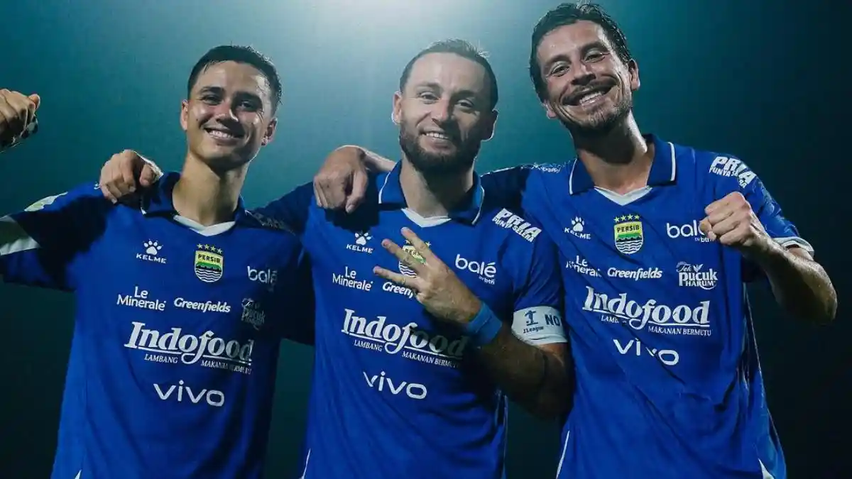 Hasil Persib Bandung Vs PSM Makassar: Maung Bandung Puncaki Klasemen ...