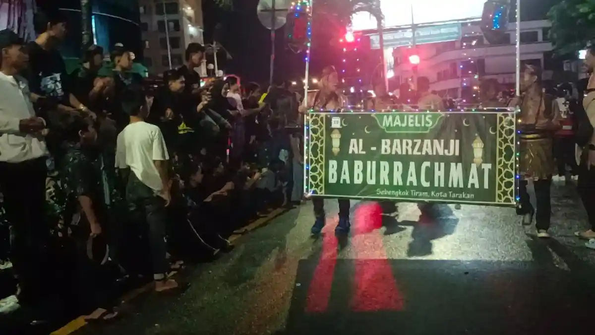Isi Waktu Selama Ramadhan, Warga Kota Tarakan Rela Kehujanan Nonton ...