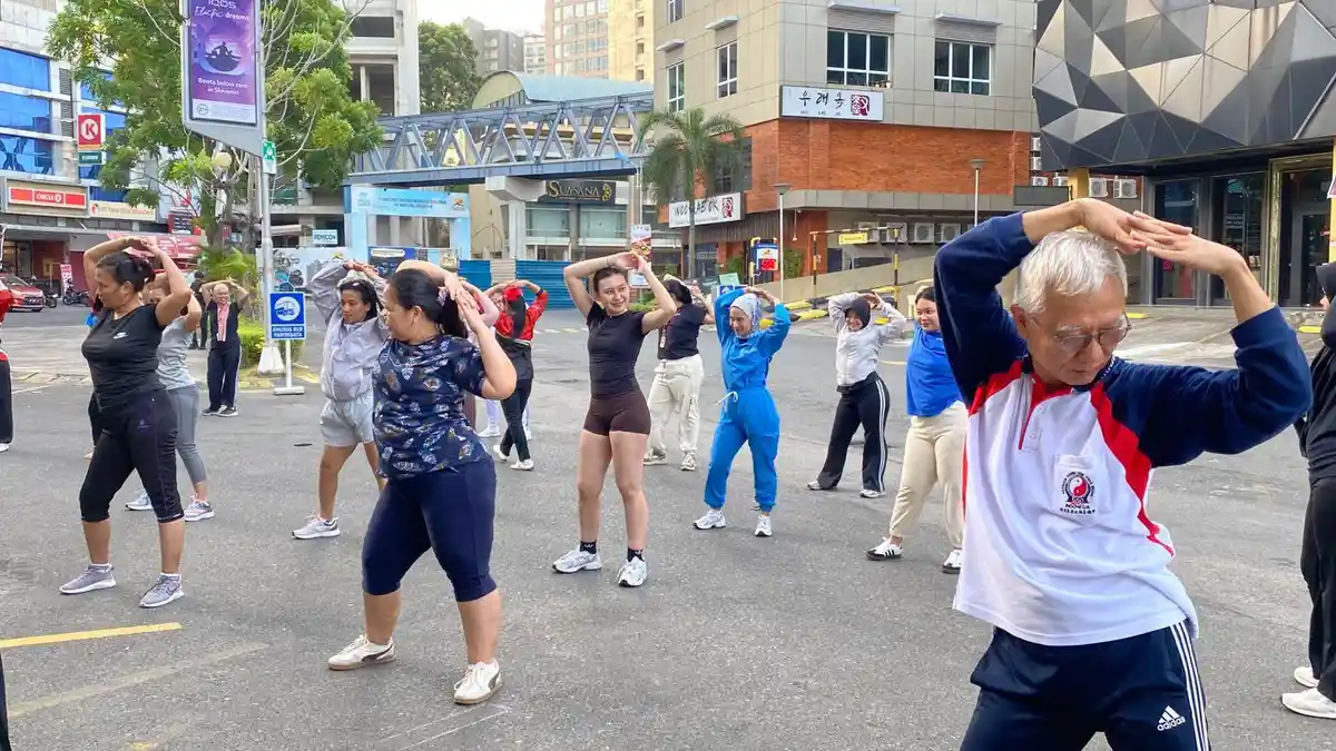 Peringati Hari Gizi Nasional 2026, Emdee Clinic dan PORPI Gelar 'Fit ...