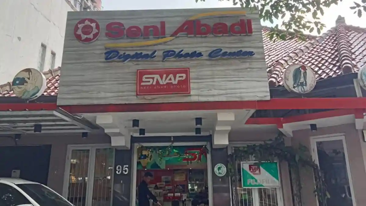 Toko Foto Legendaris Bandung Seni Abadi Tutup Mulai 1 April 2024 ...