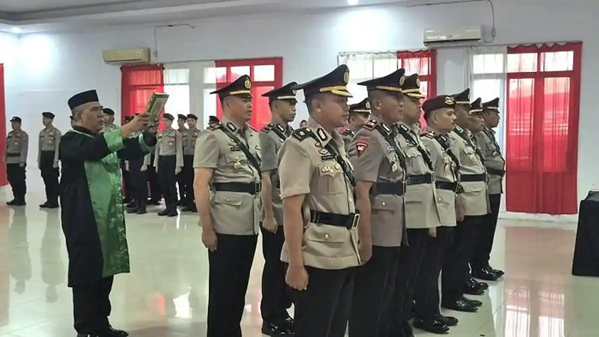 BREAKING NEWS 5 Kapolsek di Polresta Kendari Sulawesi Tenggara Resmi ...