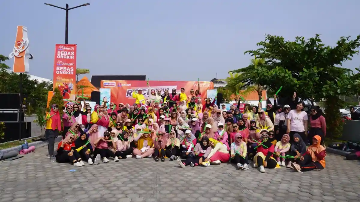 250 Konsumen Alfamart Ikut Senam Poundfit - Tribunjogja.com