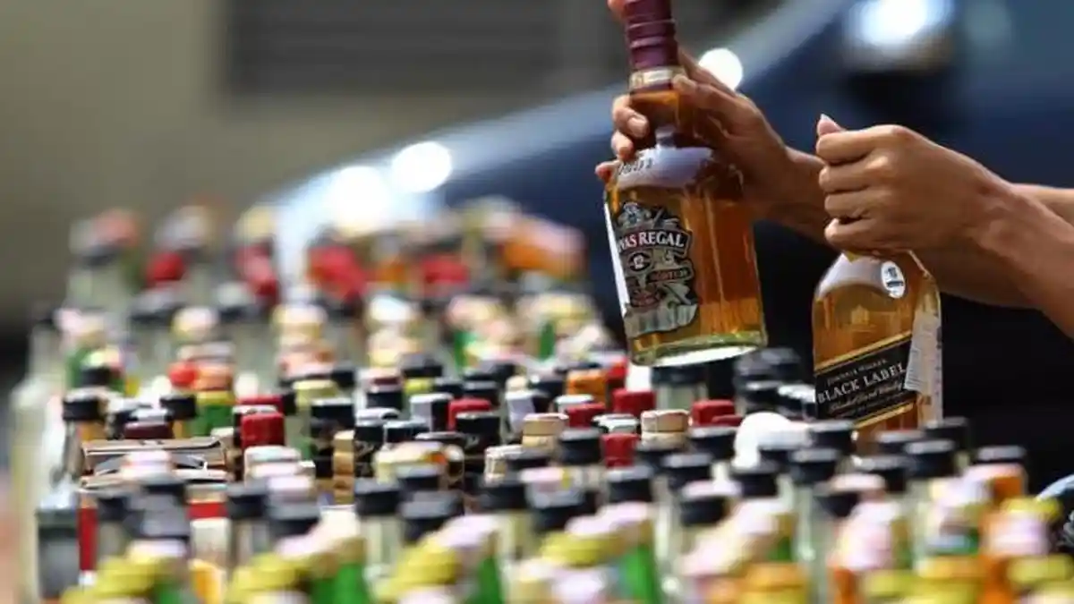 Polisi Gerebek Penjual Miras dan Kembang Api di Serang, Anggur Kolesom ...