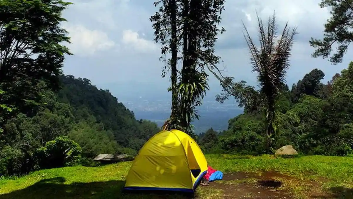 Tempat Wisata Bogor: Lihat Gagahnya Gunung Salak di Buper Sukamantri ...