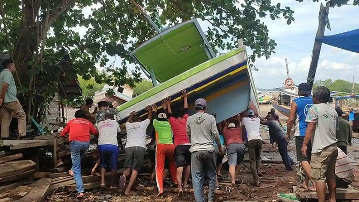Kisah Belitung Shipwreck, Kapal Timur Tengah Tenggelam di Rute ...