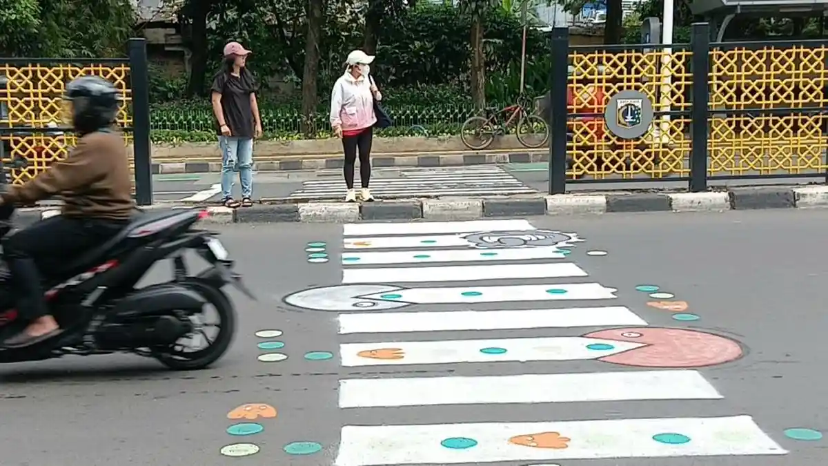 Warga Sudah Lama Menunggu, Zebra Cross Jalan Soepomo Baru Masuk ...