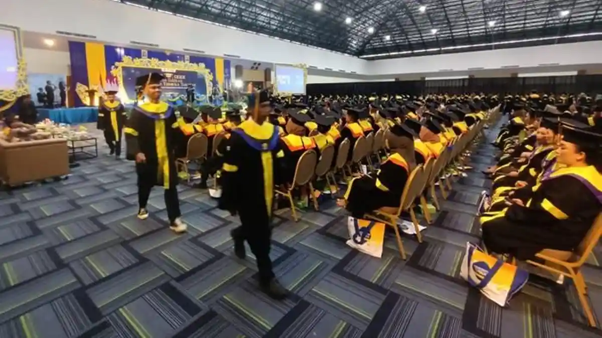569 Mahasiswa UT Diwisuda, Pj Wali Kota Sebut Ikut Kontribusi ...