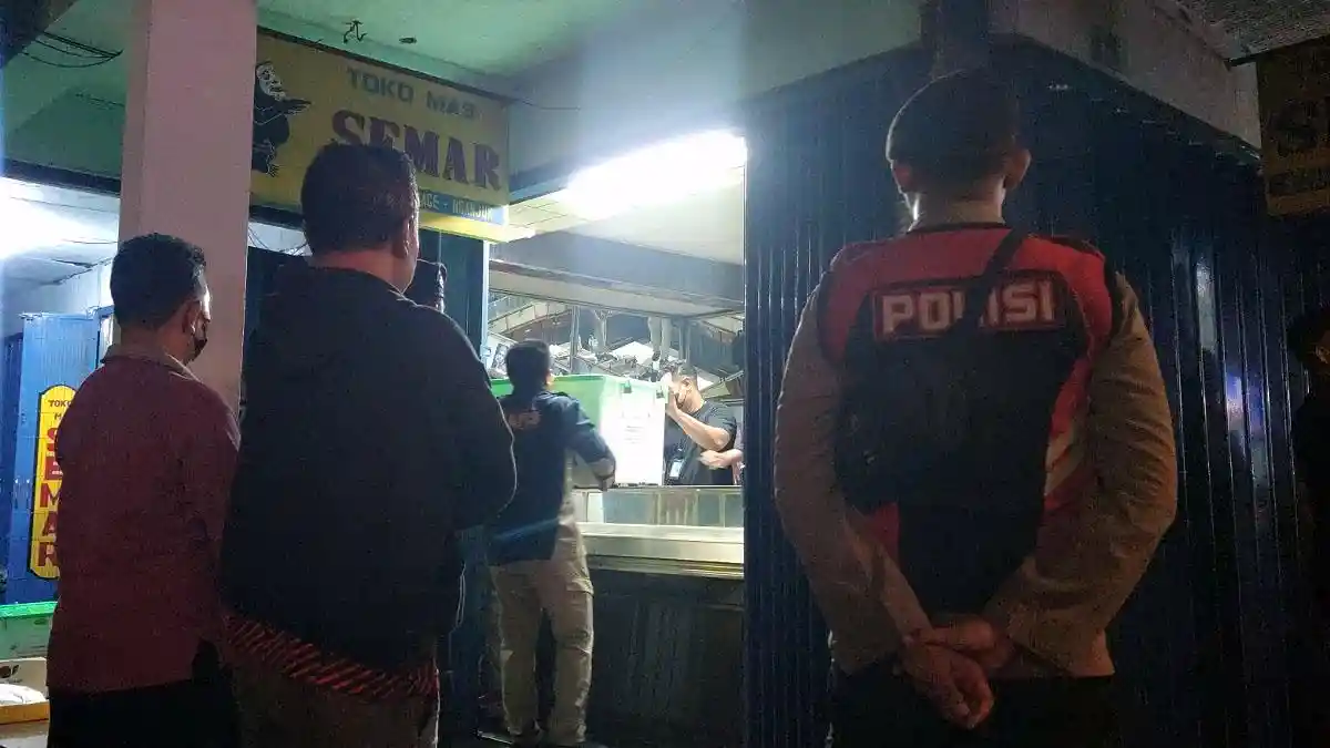 Sosok Pemilik Toko Emas Semar Nganjuk yang Digerebek Bareskrim, Ikon ...