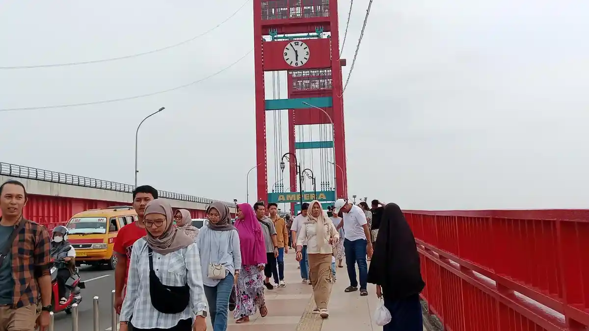 Musim Libur Sekolah dan Jelang Tahun Baru 2025, Icon Kota Palembang ...