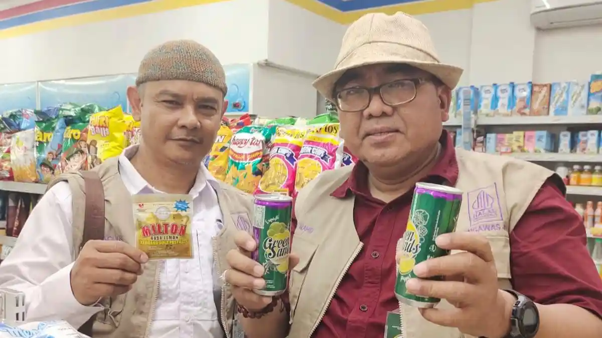 Petugas Pengawas Temukan Produk Belum Ada Label Halal di Gerai Modern ...