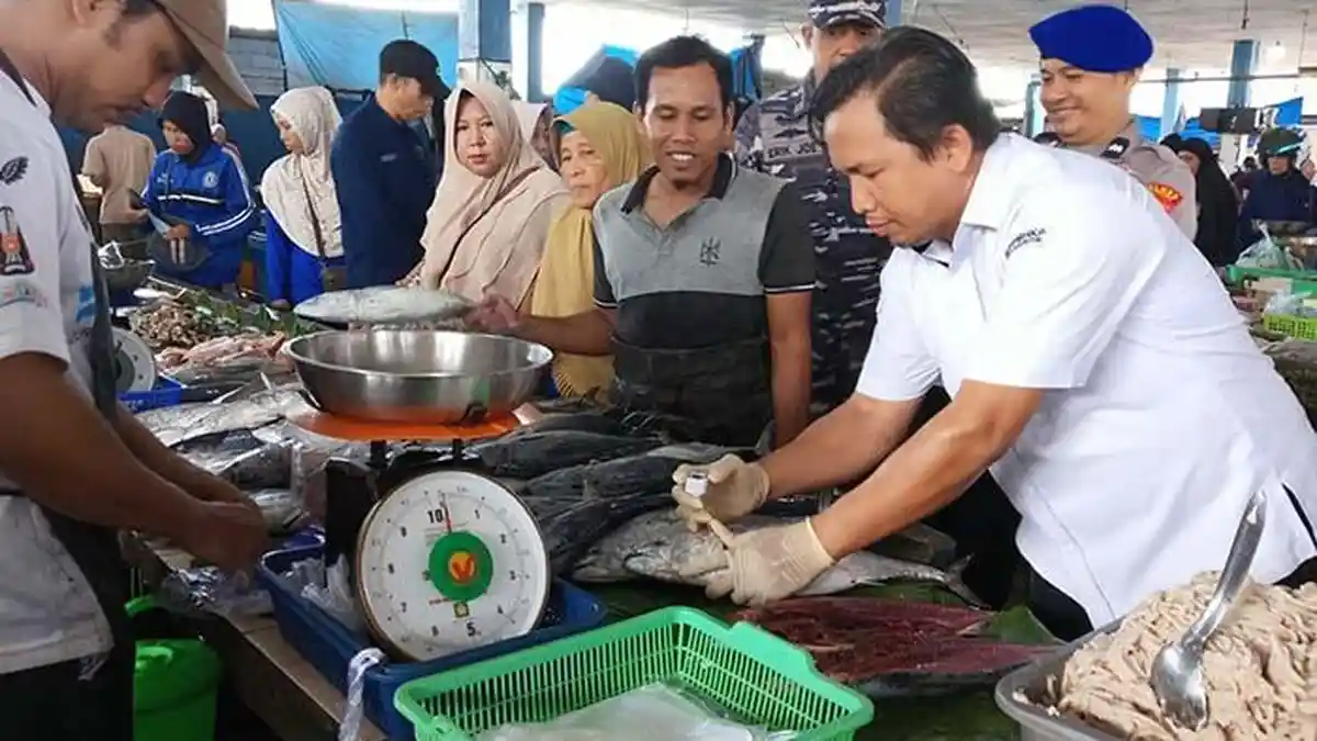 Badan Mutu Bangka Belitung Cek Hasil Perikanan - Posbelitung.co