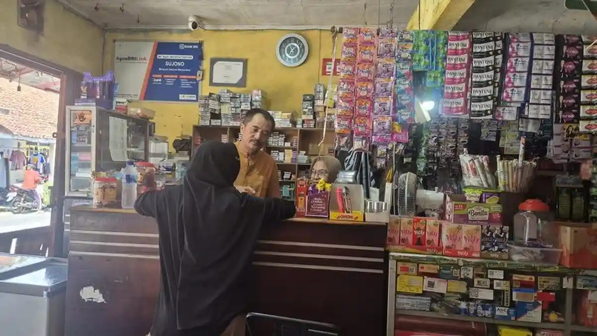 Ramah Bikin Betah, Agen BRILink Sujono di Pasiraman Lor Banyumas Ubah ...