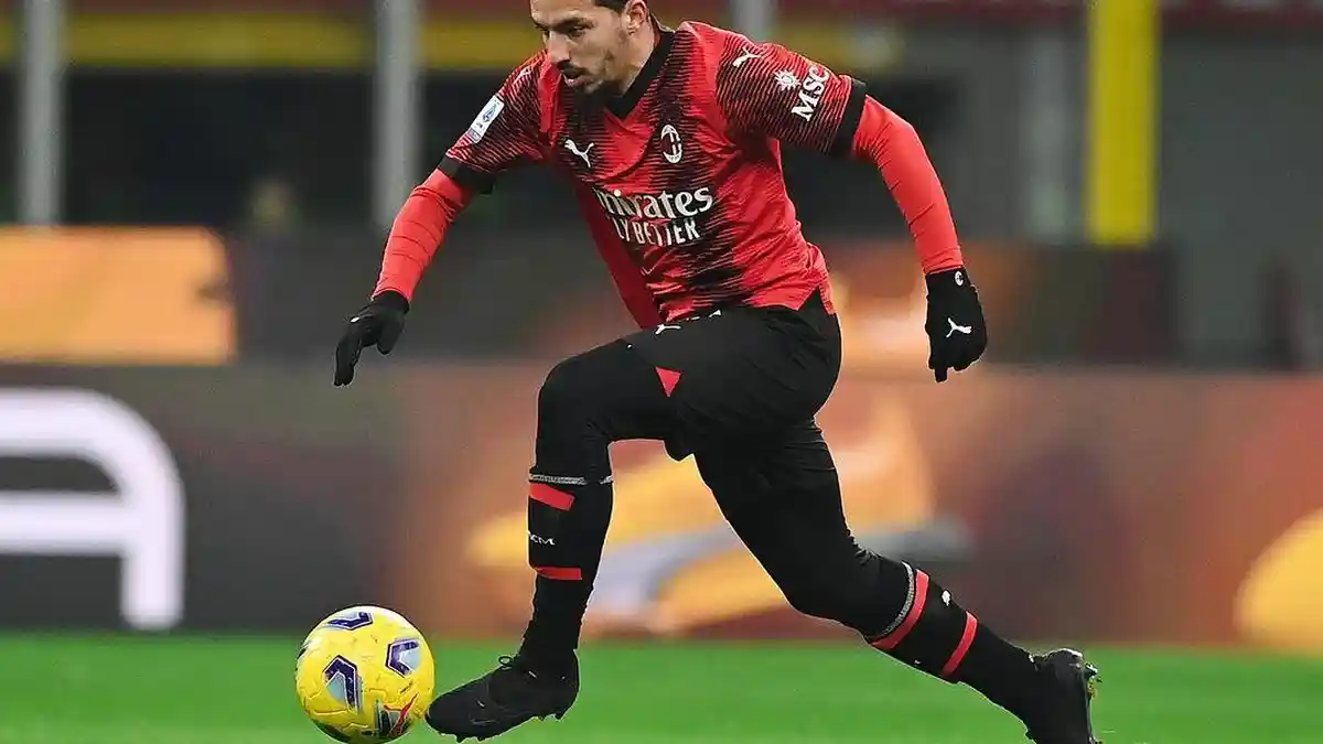 Ismael Bennacer Segera Tampil untuk AC Milan Usai Aljazair Tersingkir ...