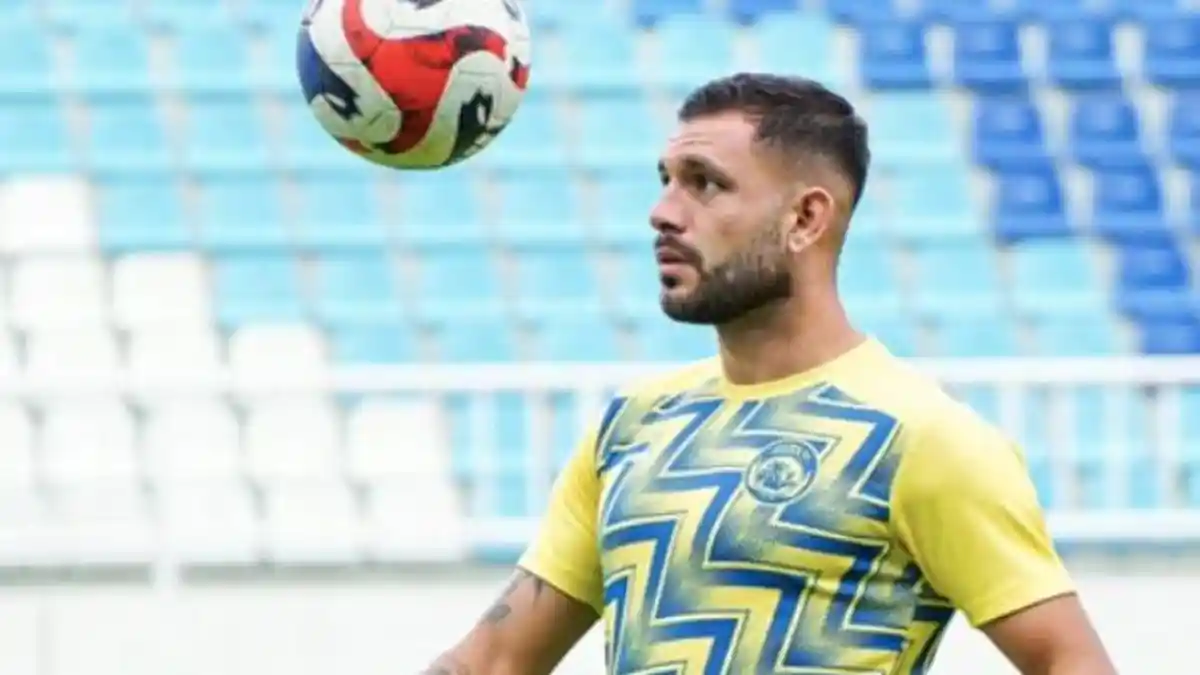Berita Arema FC Hari Ini Populer: Ian Puleio Pamit, Luiz Gustavo Absen ...