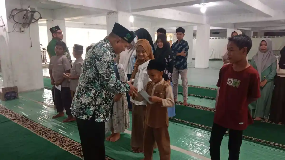 PD Muhammadiyah Abdya Santuni Anak Yatim dari Hasil Kebun Sawit ...