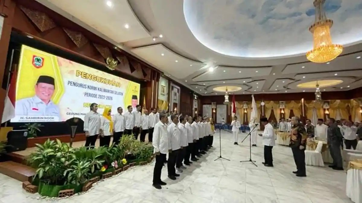 Paman Birin Kukuhkan Pengurus KORMI Kalsel Periode 2022-2026 di ...