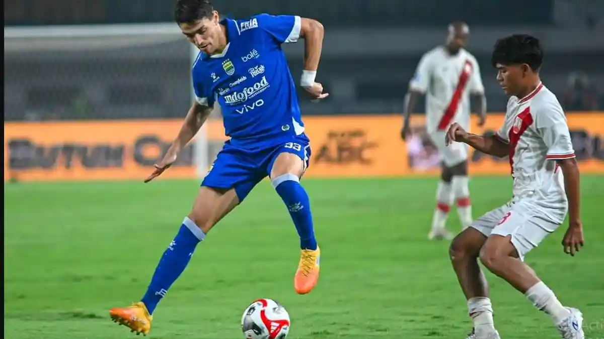 Kode Federico Barba Bertahan di Persib Bandung Makin Kuat, Sergio ...