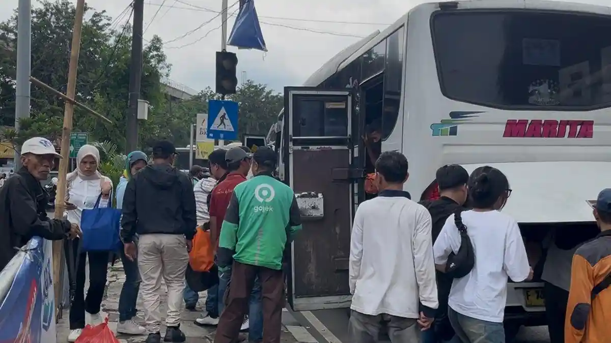 Update Arus Balik di Terminal Rambutan, 2.501 Penumpang Tiba-344 ...