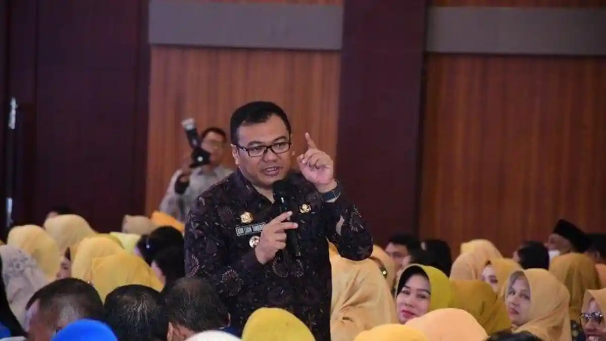 Sosok & Profil Asri Ludin Tambunan Bupati Deli Serdang yang Dilantik ...