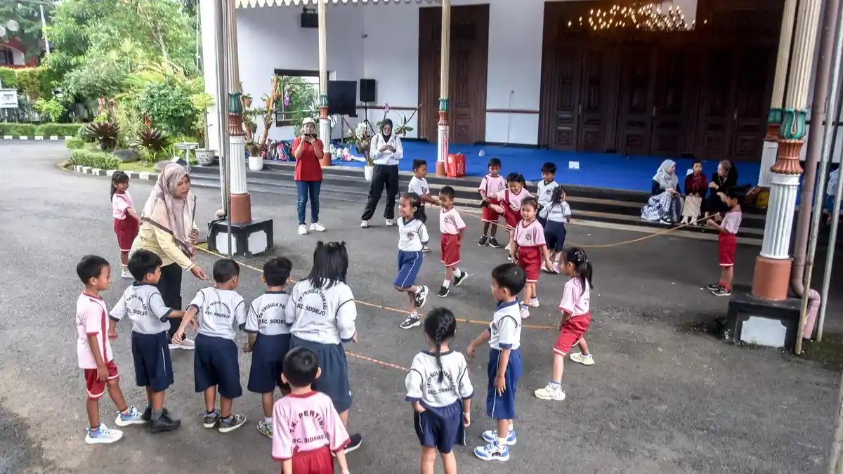 Mengenal Patlikuran, Ruang Nguri-uri Dolanan Tradisional bagi Anak PAUD ...