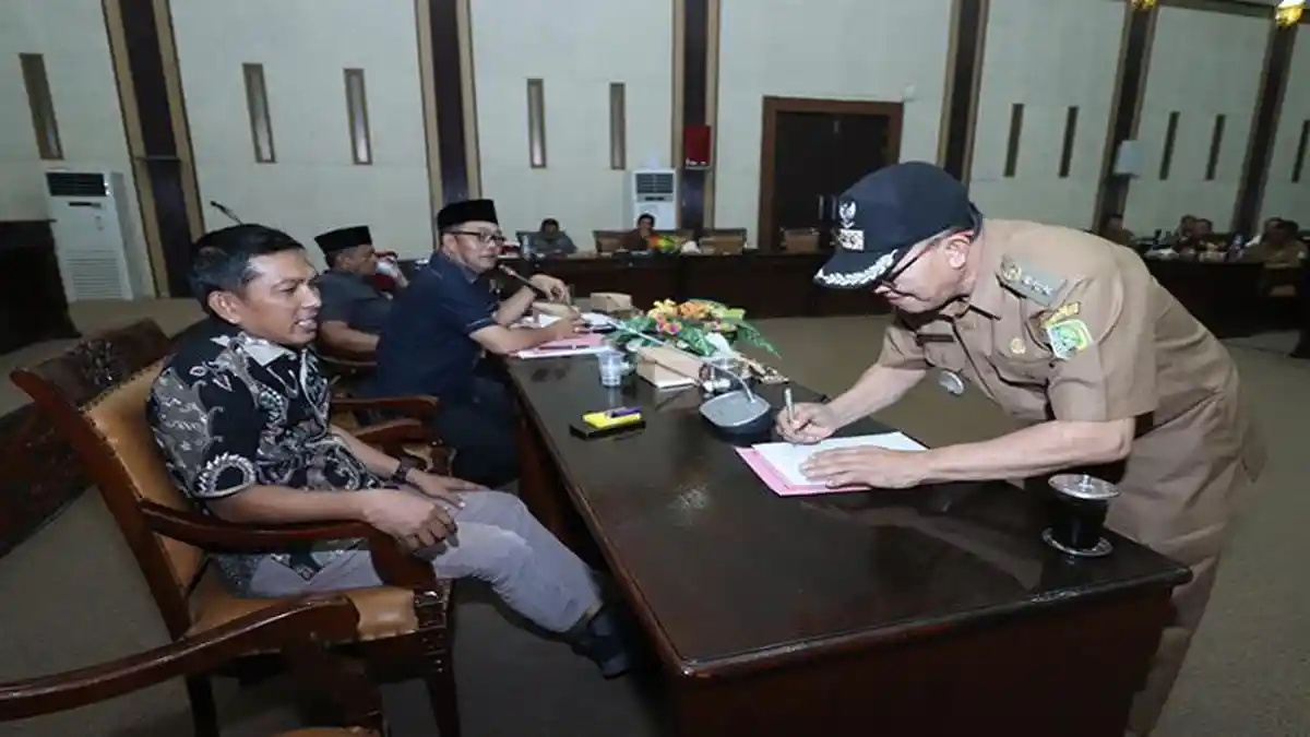 6 Desa Persiapan Diajukan Pemekaran, Camat Tangaran Puji DPRD Sambas ...
