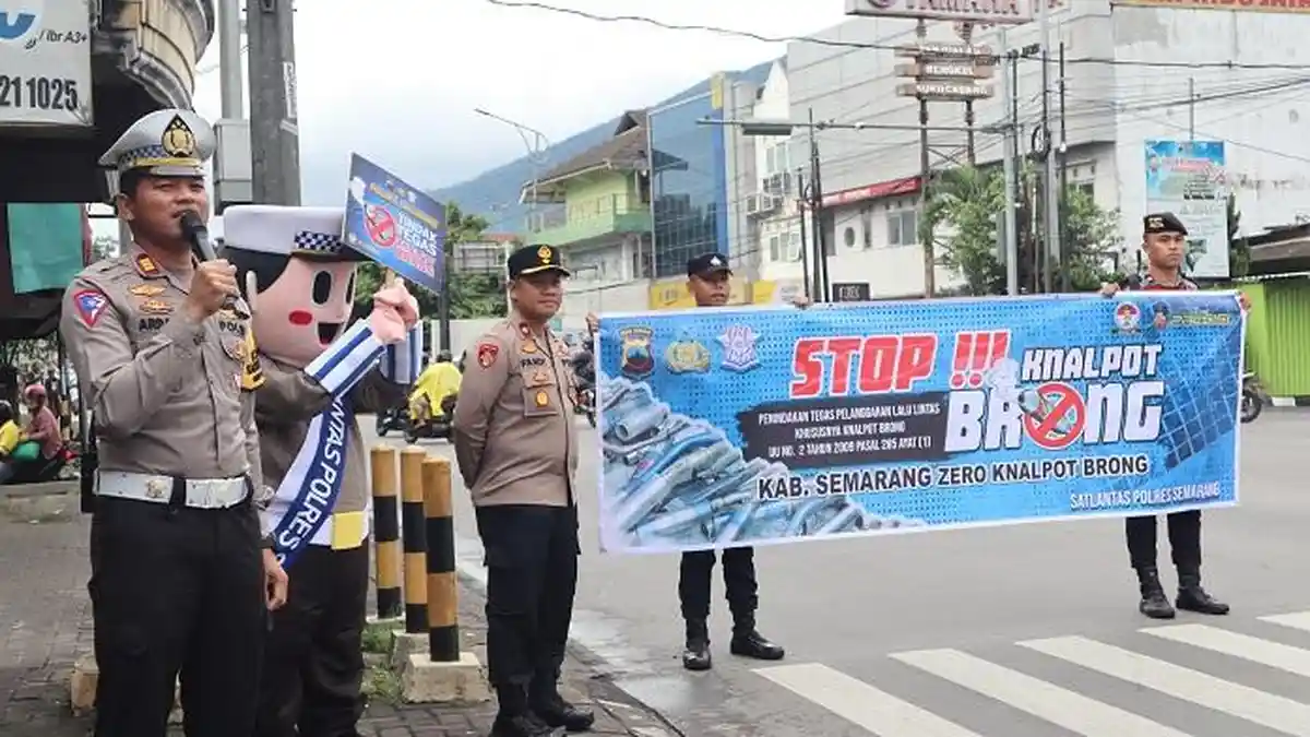 Turun ke Jalan-jalan, Anggota Polres Semarang Gelar Safari Anti Knalpot ...