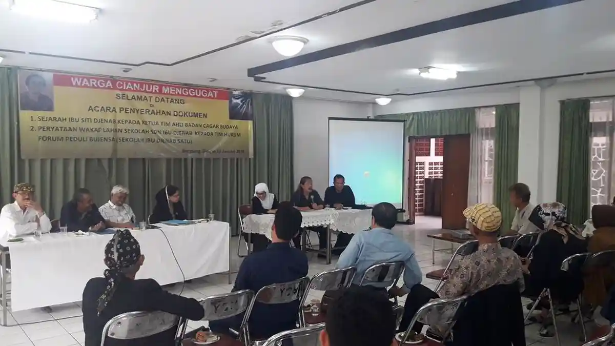 Acil Bimbo Emosi Lalu Bilang 'Goblok' Kesal SD Negeri Ibu Siti Djenab ...