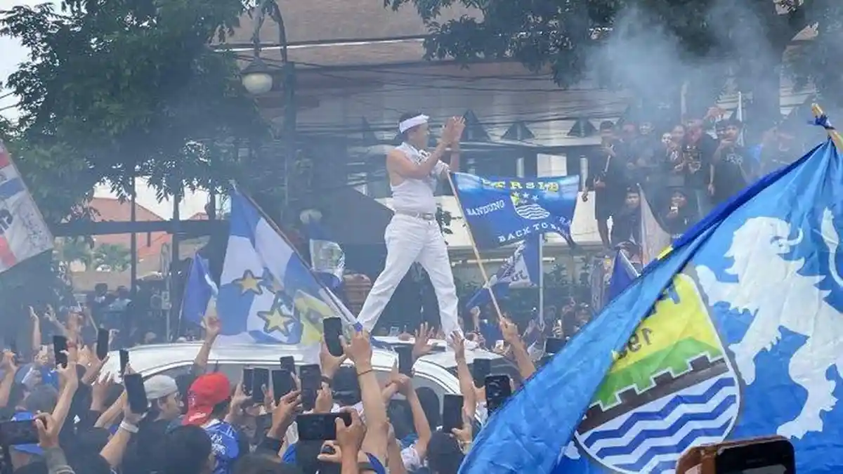Juara Liga 1 Persib Bandung Dapat Bonus Rp2 Miliar, Hasil Patungan ...