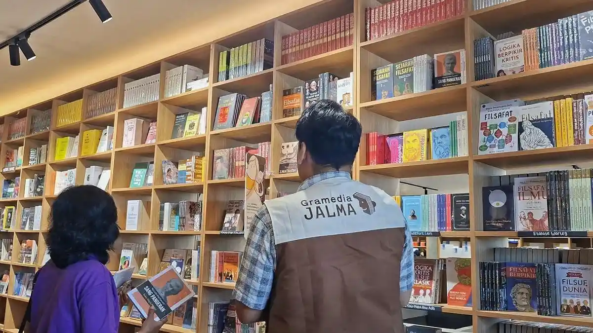 Foto-foto Wajah Baru Gramedia Jalma Pandanaran Semarang, Spot Baru ...