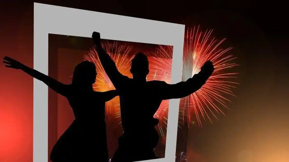 35 Long Text Buat Pacar Tahun Baru 2025 Simpel dan Romantis, Dijamin ...