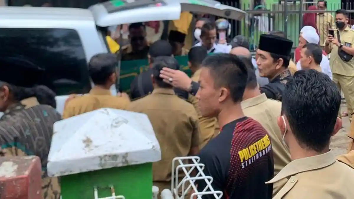 SOSOK Deden PNS yang Meninggal Tenggelam di Pantai Istiqomah Sukabumi ...