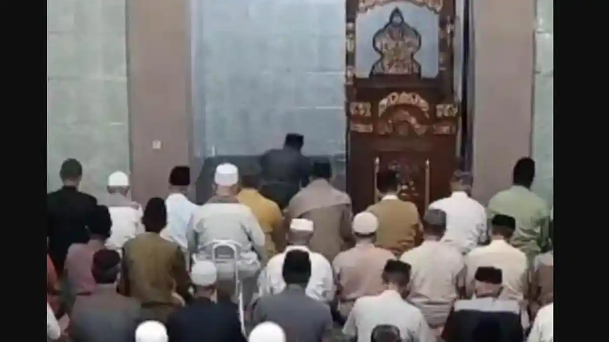 Sosok Imam Masjid Jami Baitur Rahman Meninggal saat Salat Subuh, Jamaah ...
