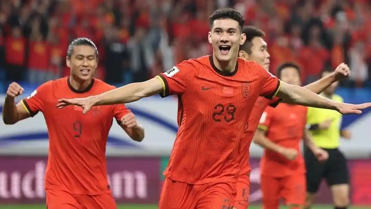 Sosok Behram Abduweli, Striker China Etnis Uyghur yang Merobek Gawang ...