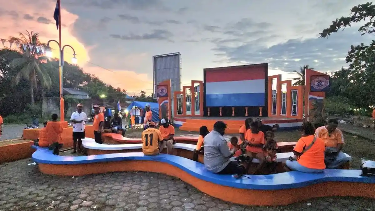 Dari Papua Tengah untuk Piala Dunia 2026, Warga Sulap Pantai Nabire ...