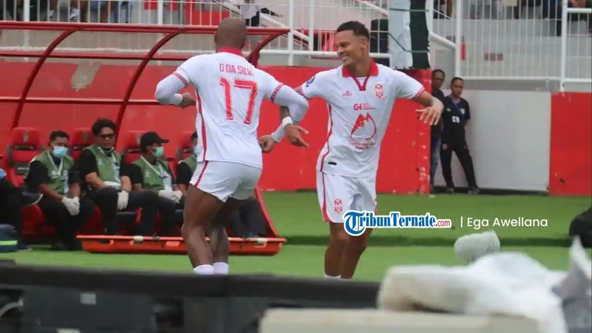 Epic Comeback Malut United Kalahkan Borneo FC 3-2, Hendri Susilo ...