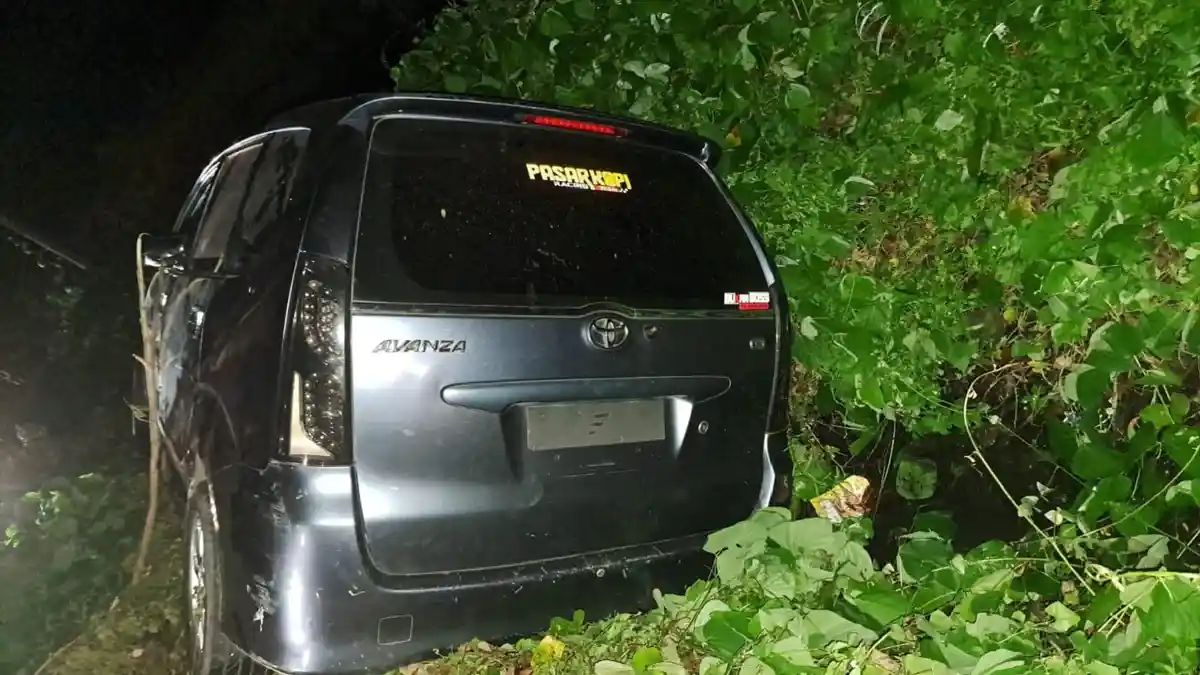 Identitas Korban Tabrakan Fino vs Avanza di Bangkala Jeneponto - Tribun ...