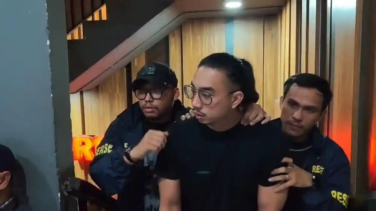 Tampang Selebgram Penganiaya WNA Brunei di Blok M, Diduga Mabuk Saat ...