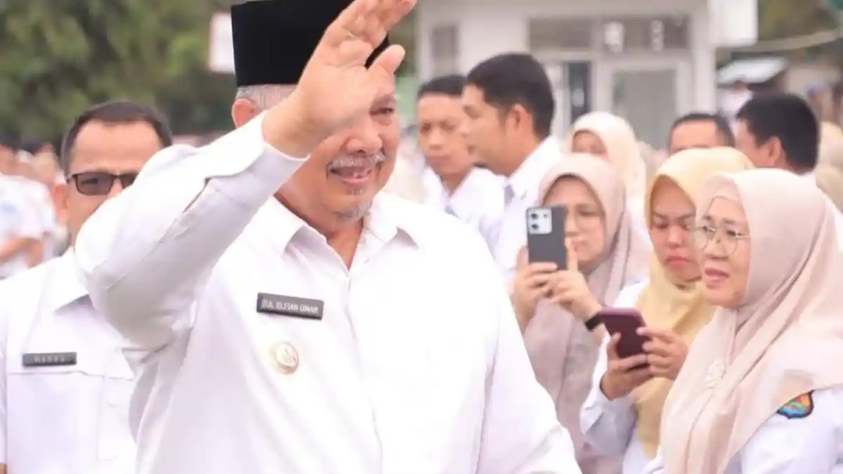 39 Tahun Mengabdi di Kota Solok, Wako Zul Elfian Umar Pamit saat Apel ...