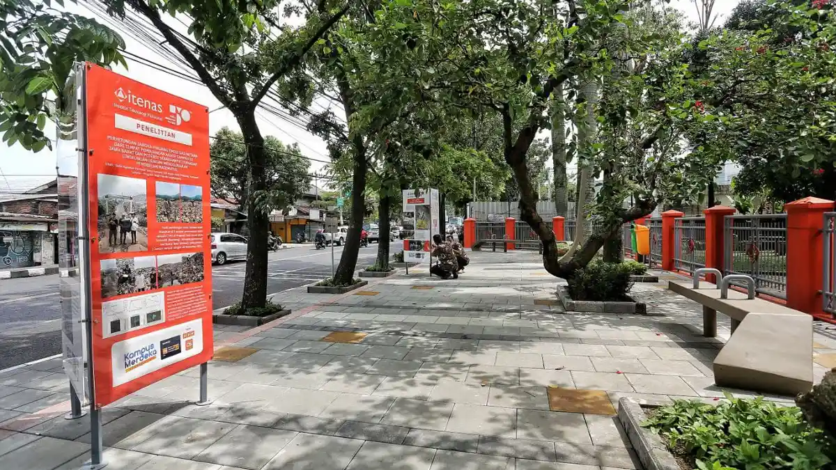 Kejar Kewajiban RTH 30 Persen, Ada RTH Baru di Jalan Surapati Kota ...